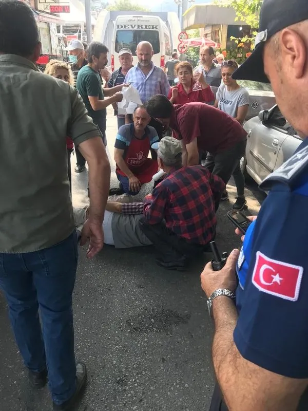 Minibüs yaşlı adama çarptı - Zonguldak Haberleri Minibüs yaşlı adama çarptı - Zonguldak Haberleri