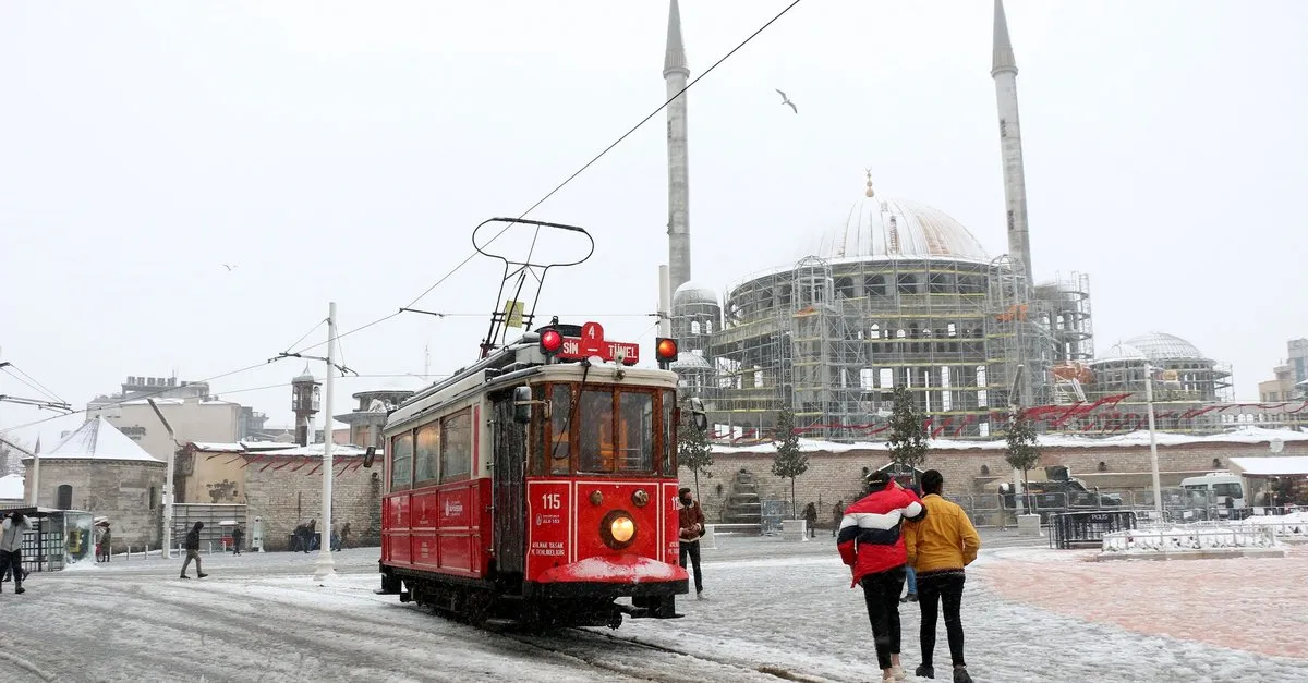 Kar, İstanbul'u beyaza bürüdü - Yaşam Haberleri Kar, İstanbul'u beyaza bürüdü - Yaşam Haberleri