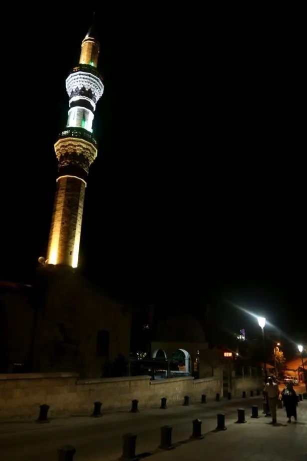 İlk teravih namazında camiler doldu taştı - Galeri - Galeri Anasayfa İlk teravih namazında camiler doldu taştı - Galeri - Galeri Anasayfa