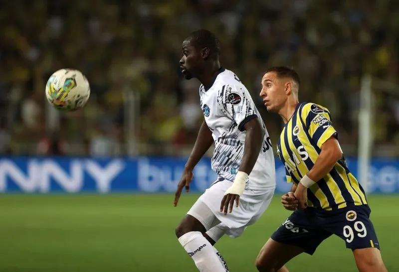 Son dakika Fenerbahçe haberleri: Kadıköy'de ortalık karıştı! Belhanda ... Son dakika Fenerbahçe haberleri: Kadıköy'de ortalık karıştı! Belhanda ...
