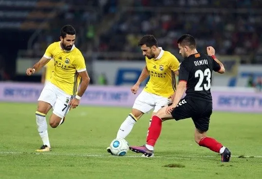 Aykut Kocaman faturayı onlara kesti! - FotoHaber - Spor