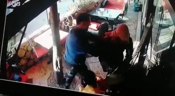 Çocuğunun gözleri önünde eşini darp etti - Yaşam Haberleri Çocuğunun gözleri önünde eşini darp etti - Yaşam Haberleri