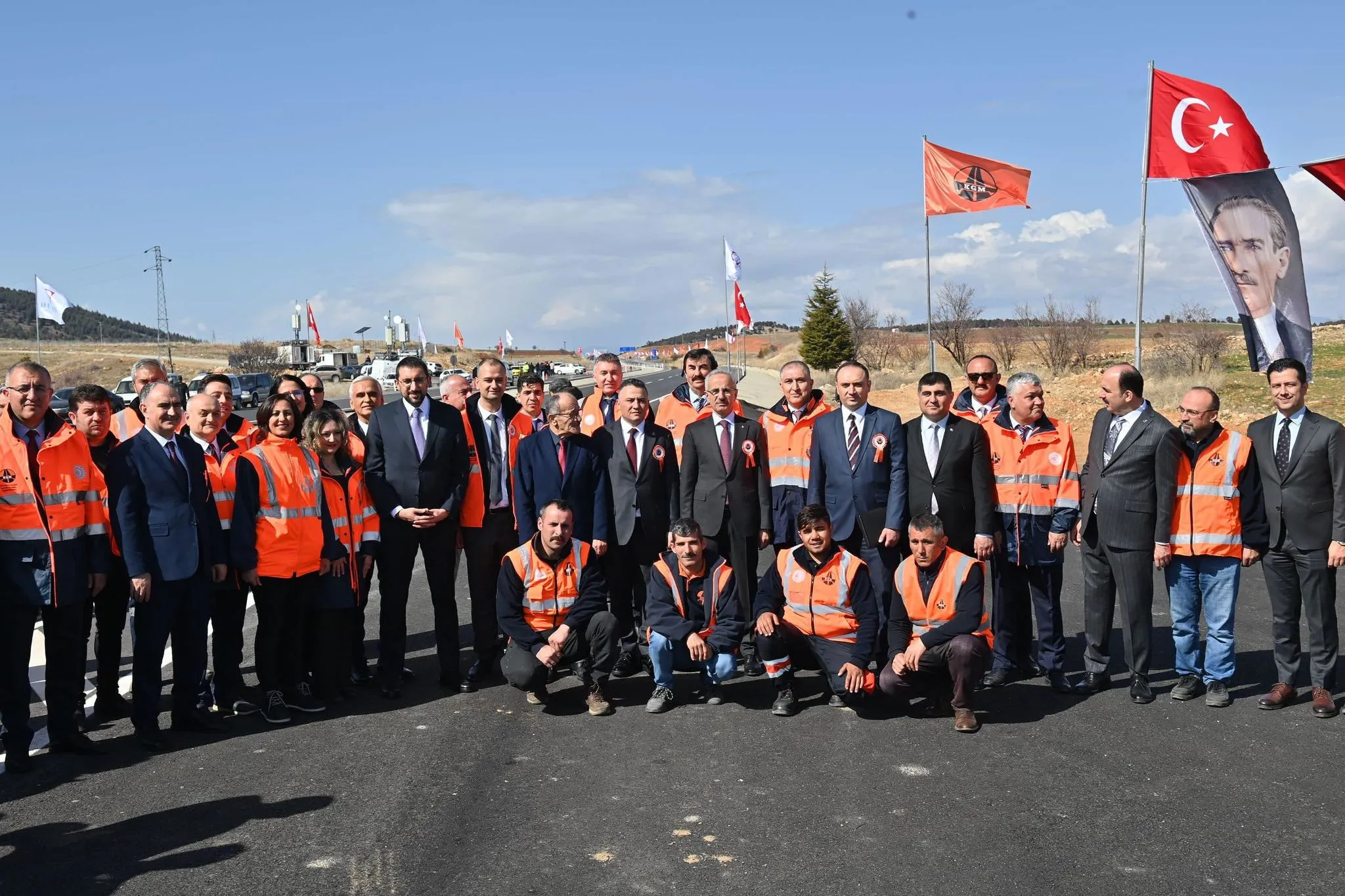 Konya'da yeni yol açıldı! Sıra Konyaray Projesi'nde... - FotoHaber ...