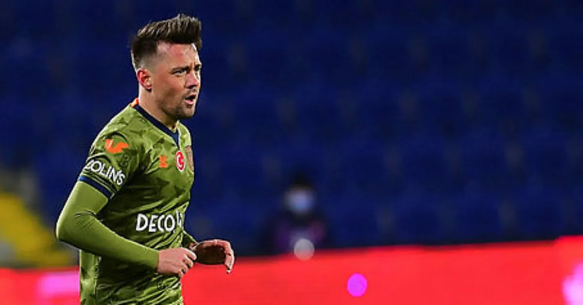 Başakşehir'den Uğur Uçar'a yeni sözleşme! - Son Dakika Spor Haberleri