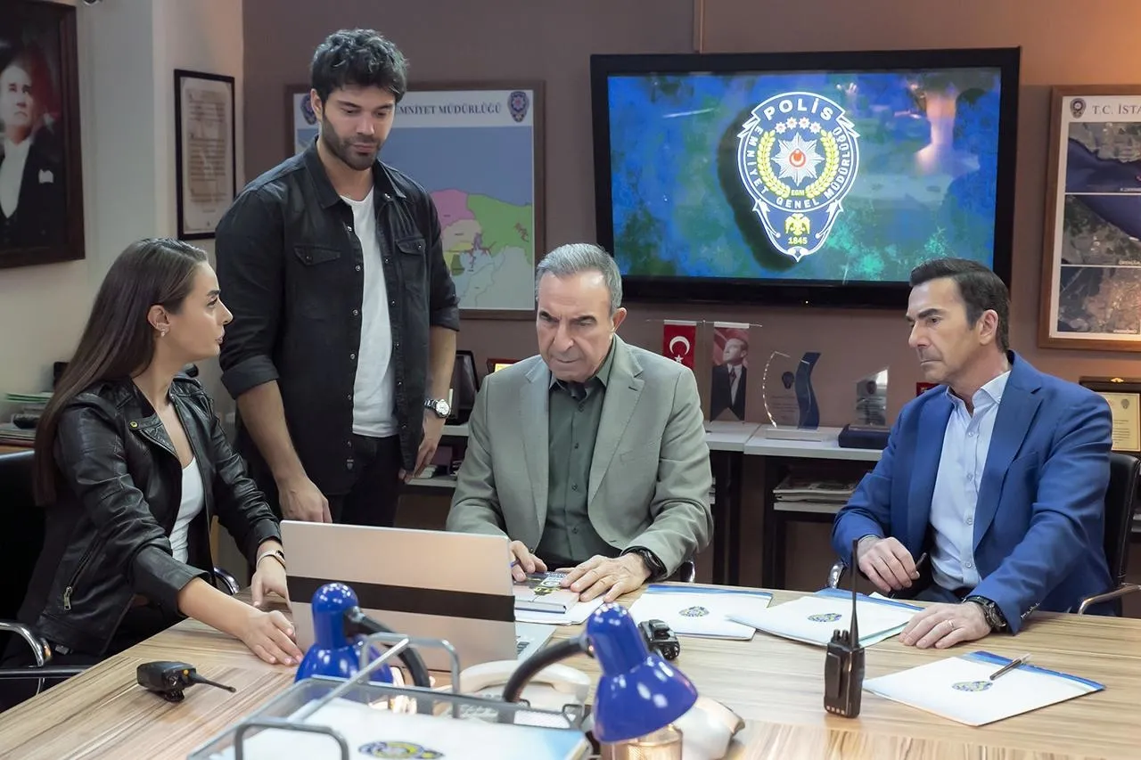 Arka Sokaklar bu akşam var mı yok mu, neden yok? Arka Sokaklar final mi yaptı, yeni bölüm ne ...