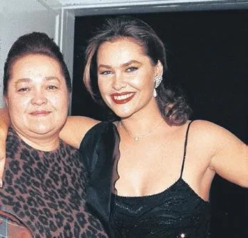 Gazino adabını Emral Avşar’dan öğrendim - Son Dakika Magazin Haberleri