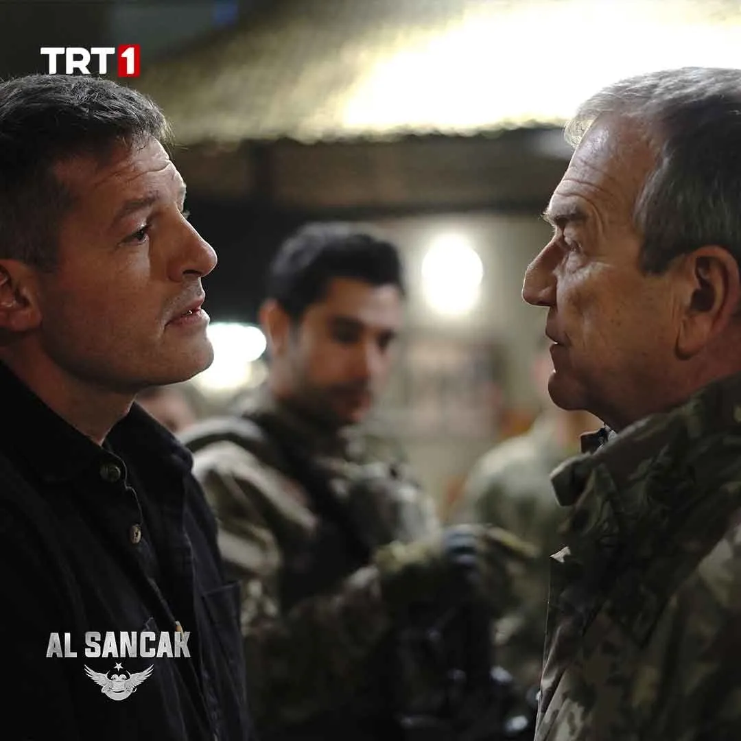 Al Sancak 15. bölüm izle TRT 1 ile yayında: Ali Yüzbaşı köşeye ...