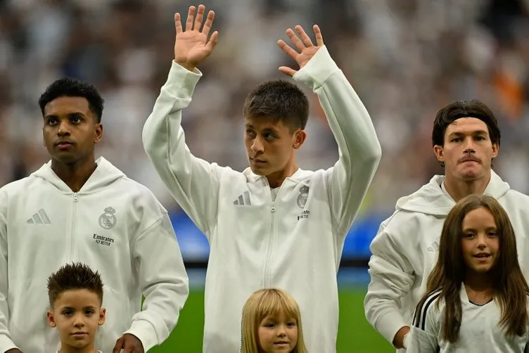 SON DAKİKA HABERLERİ: Real Madrid efsanesinden Arda Güler için olay ... SON DAKİKA HABERLERİ: Real Madrid efsanesinden Arda Güler için olay ...
