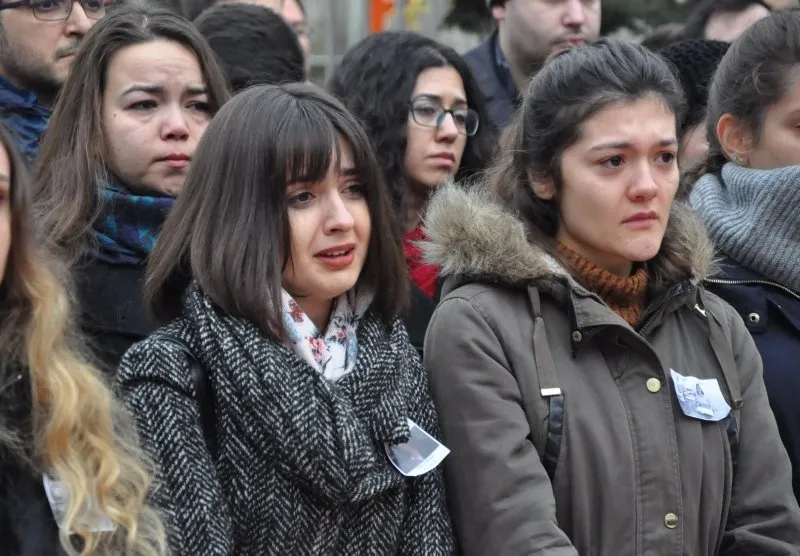 Öldürülen araştırma görevlisi için görev yaptığı üniversitede tören ... Öldürülen araştırma görevlisi için görev yaptığı üniversitede tören ...