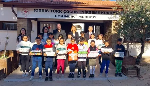Çocuklara yeni yıl sürprizi - Son Dakika Eğitim Haberleri Çocuklara yeni yıl sürprizi - Son Dakika Eğitim Haberleri