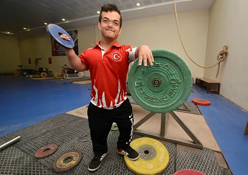 Kapıcı dairesinde olimpiyat hayali: Soner Coşkun - Galeri - Spor