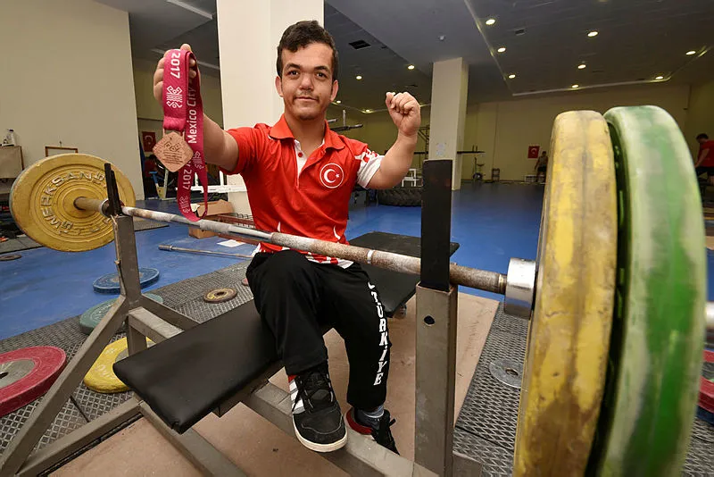 Kapıcı dairesinde olimpiyat hayali: Soner Coşkun - Galeri - Spor