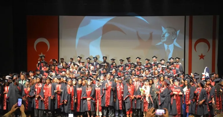 YDÜ'de mezuniyet coşkusu - Son Dakika Eğitim Haberleri