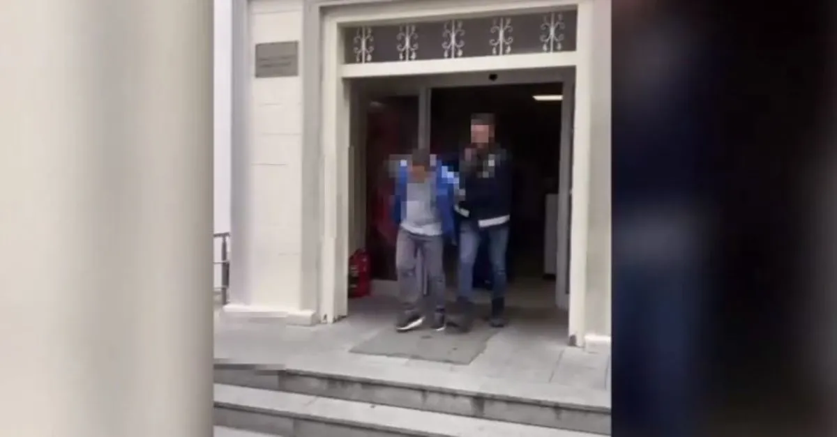 Uyuşturucu satıcıları suçüstü yakalandı - Yaşam Haberleri Uyuşturucu satıcıları suçüstü yakalandı - Yaşam Haberleri