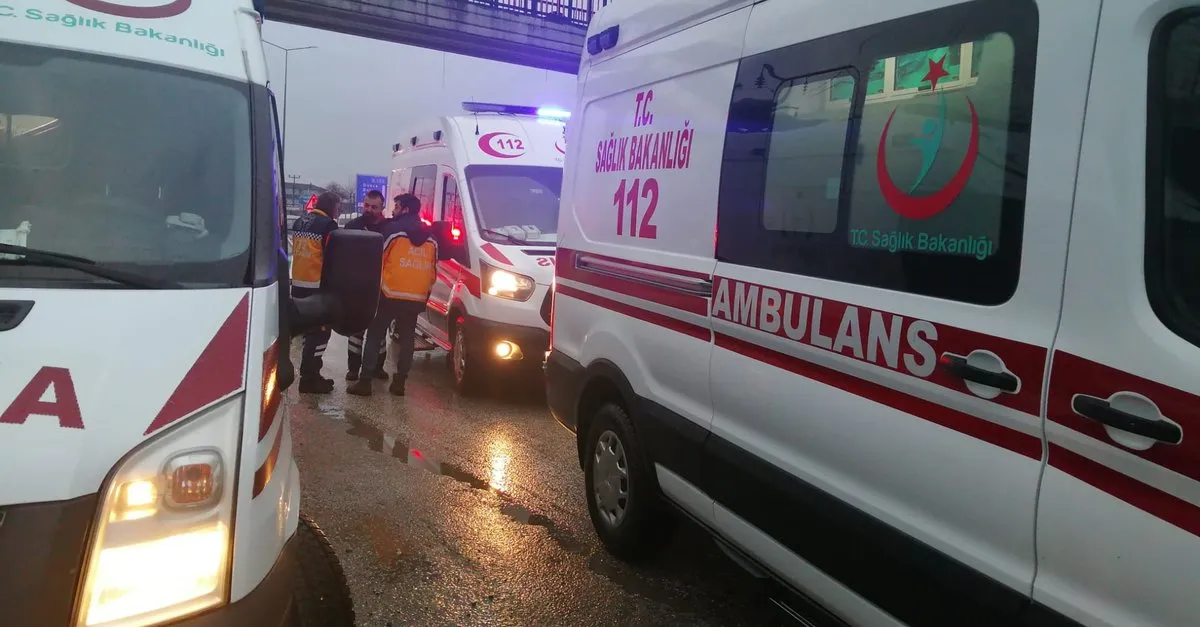 İşçi servisleri kaza yaptı: 15 yaralı - Düzce Haberleri