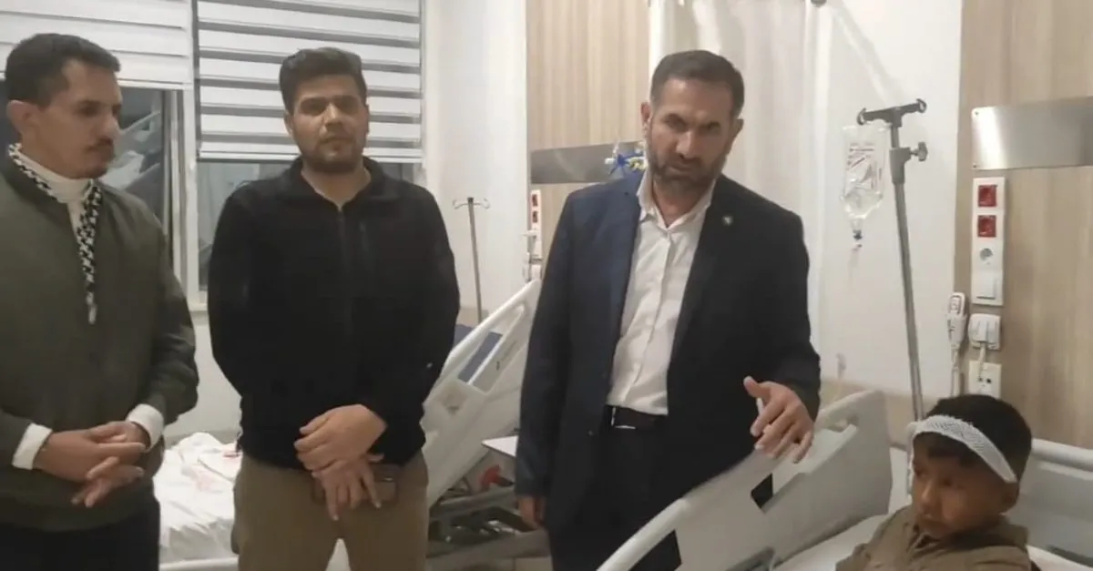 HÜDA PAR Tarsus İlçe Başkanı Tanış, köpek saldırısında yaralanan çocuğu ... HÜDA PAR Tarsus İlçe Başkanı Tanış, köpek saldırısında yaralanan çocuğu ...