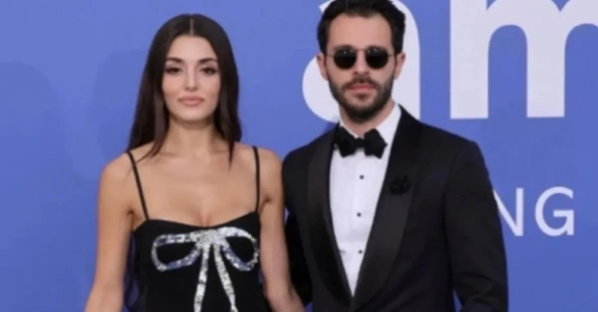 Hande Erçel ve Hakan Sabancı çifti tatillerine düğün molası verdi! İşte ... Hande Erçel ve Hakan Sabancı çifti tatillerine düğün molası verdi! İşte ...