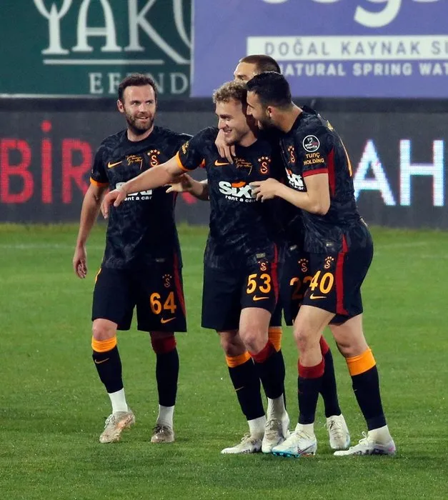 Son dakika GS haberleri: Anderson Talisca resmen imzayı atıyor ... Son dakika GS haberleri: Anderson Talisca resmen imzayı atıyor ...