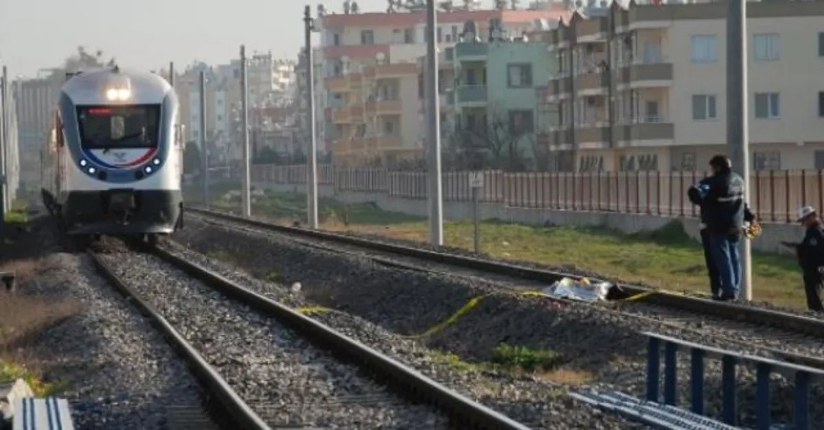 Trenin önüne atlayarak intihar etti - Yaşam Haberleri