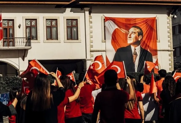 10 Kasım’da toplu taşıma ücretsiz mi, İETT, EGO, metro, metrobüs ... 10 Kasım’da toplu taşıma ücretsiz mi, İETT, EGO, metro, metrobüs ...