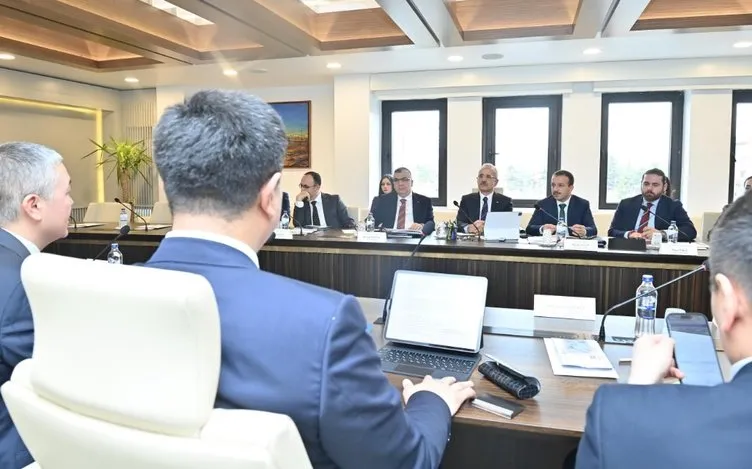 Orta Koridor güçleniyor! Bakan Uraloğlu atılacak yeni adımları açıkladı ... Orta Koridor güçleniyor! Bakan Uraloğlu atılacak yeni adımları açıkladı ...