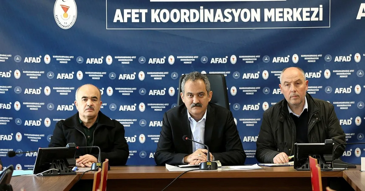 Bakan Özer deprem bölgesinde konuştu: YKS ve LGS'ye hazırlık için yeni ... Bakan Özer deprem bölgesinde konuştu: YKS ve LGS'ye hazırlık için yeni ...