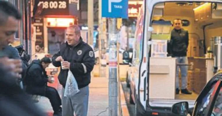 Sabah işe gidenlere sıcak çorba servisi - Egeli Sabah Haberleri