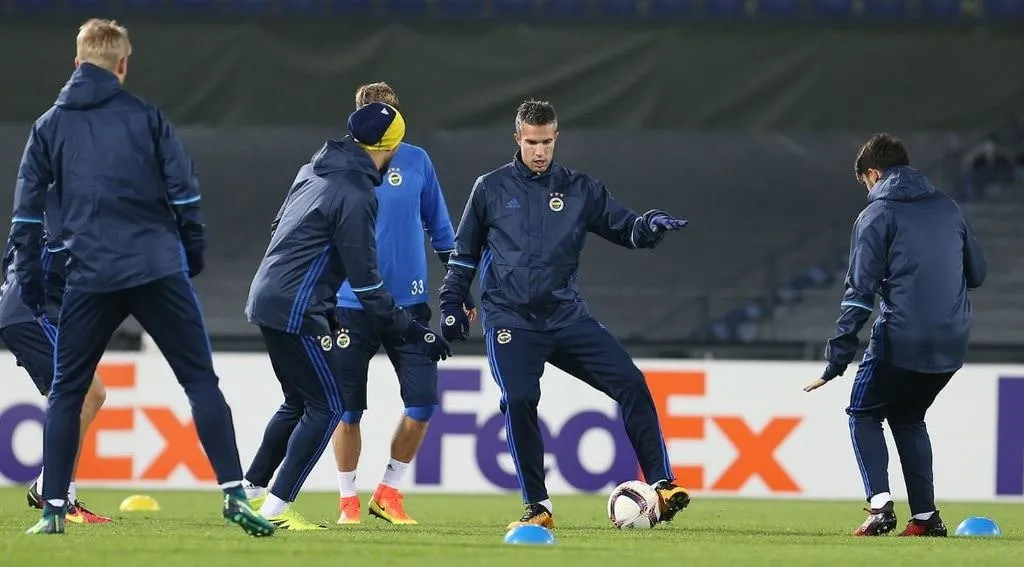 Feyenoord - Fenerbahçe maçı hangi kanalda? Fenerbahçe maçı öncesi şok ... Feyenoord - Fenerbahçe maçı hangi kanalda? Fenerbahçe maçı öncesi şok ...