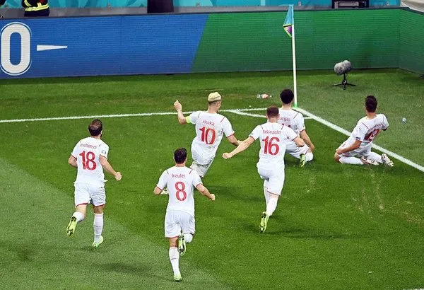 Fransa elendi Veronique Rabiot tribünleri karıştırdı! Mbappe ve Pogba ... Fransa elendi Veronique Rabiot tribünleri karıştırdı! Mbappe ve Pogba ...