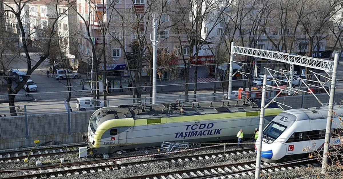 Ankara’da yük treninin vagonları raydan çıktı - Yaşam Haberleri Ankara’da yük treninin vagonları raydan çıktı - Yaşam Haberleri