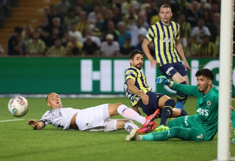Son dakika Fenerbahçe haberleri: Kadıköy'de ortalık karıştı! Belhanda ... Son dakika Fenerbahçe haberleri: Kadıköy'de ortalık karıştı! Belhanda ...