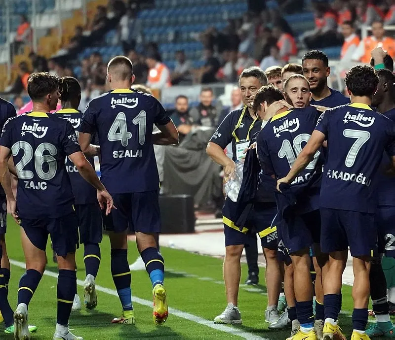 Son dakika Fenerbahçe transfer haberi: Kanarya golcüsünü buldu! İşte ... Son dakika Fenerbahçe transfer haberi: Kanarya golcüsünü buldu! İşte ...
