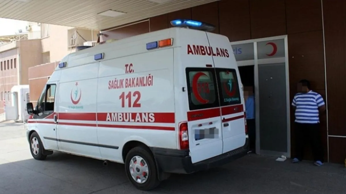 Şanlıurfa'da arızayı gidermek için çıktığı direkte akıma kapıldı ... Şanlıurfa'da arızayı gidermek için çıktığı direkte akıma kapıldı ...