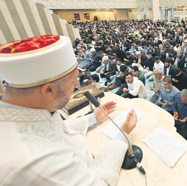 Şehitlere duadan rahatsız oldular - Avrupa Haberleri Şehitlere duadan rahatsız oldular - Avrupa Haberleri