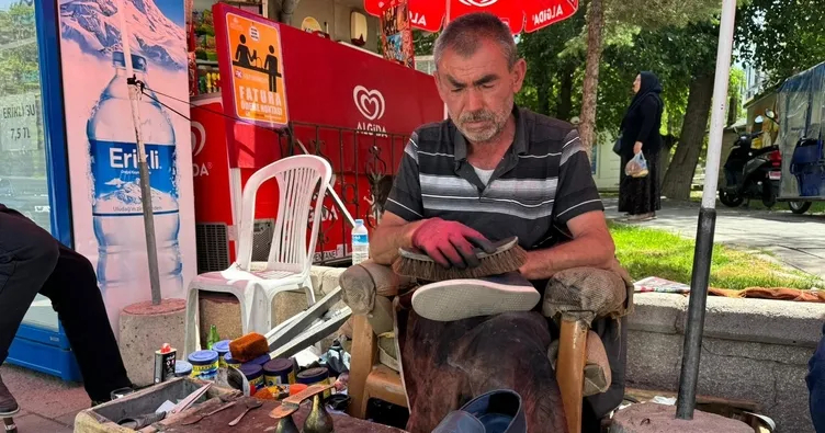 Eli öpülesi baba - Yaşam Haberleri