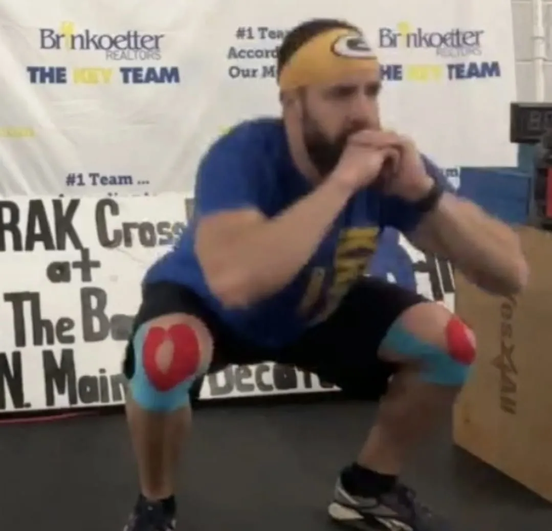 24 saatte 26.000'den fazla squat yaptı! Dünya rekorunun sahibi adam ...