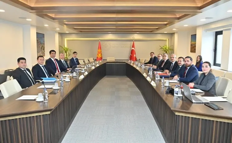 Orta Koridor güçleniyor! Bakan Uraloğlu atılacak yeni adımları açıkladı ... Orta Koridor güçleniyor! Bakan Uraloğlu atılacak yeni adımları açıkladı ...