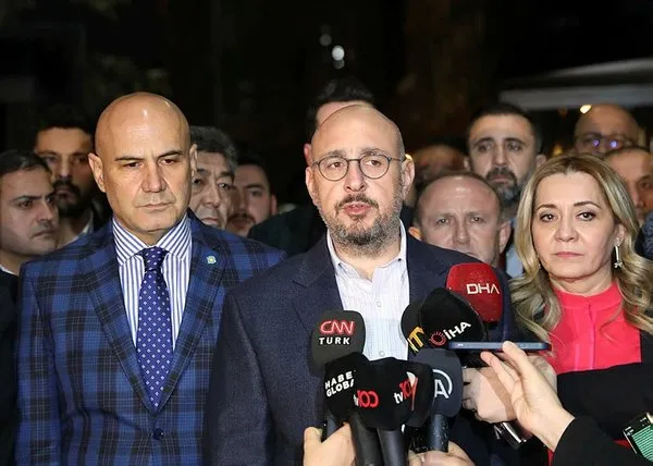 Son dakika haberi: İYİ Parti Genel Başkanı Meral Akşener kalp ... Son dakika haberi: İYİ Parti Genel Başkanı Meral Akşener kalp ...