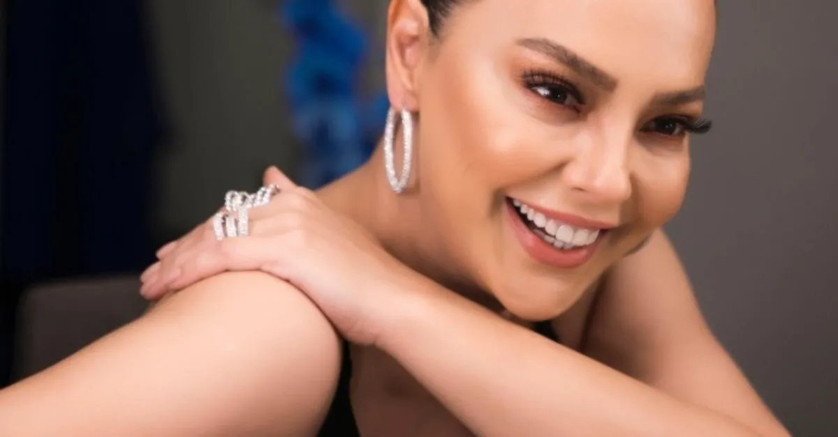 Magazin gündemine bomba gibi düştü! Ebru Gündeş Iraklı genç işadamı ... Magazin gündemine bomba gibi düştü! Ebru Gündeş Iraklı genç işadamı ...