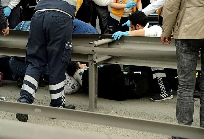 Son dakika.. Basın Ekspres yolu istikametinde polis aracı devrildi: 6 ... Son dakika.. Basın Ekspres yolu istikametinde polis aracı devrildi: 6 ...
