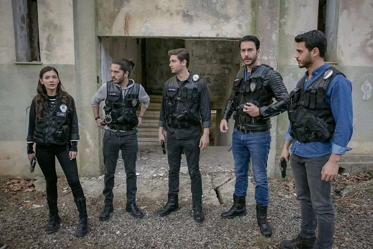 ARKA SOKAKLAR 648. BÖLÜM FRAGMANI İZLE! Kanal D ile Arka Sokaklar yeni ...