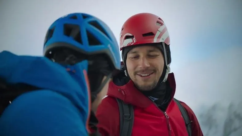 Zirve Yarışı konusu nedir, oyuncuları kimler? Bu akşam TV'de! İşte ...