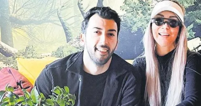 Ana-oğul yemekte buluştu - Son Dakika Magazin Haberleri