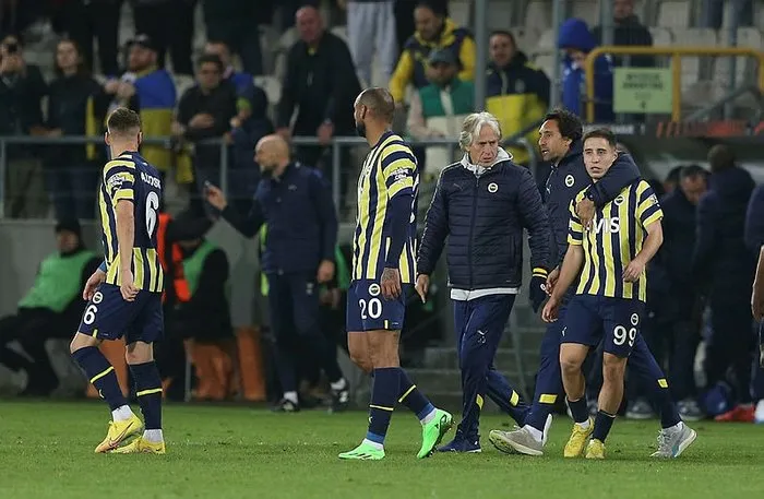 Son dakika Fenerbahçe transfer haberi: Fenerbahçe milli yıldız ile sona ... Son dakika Fenerbahçe transfer haberi: Fenerbahçe milli yıldız ile sona ...