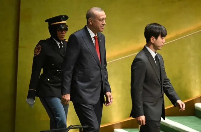SON DAKİKA | Başkan Erdoğan 13'üncü kez BM'den dünyaya seslendi ... SON DAKİKA | Başkan Erdoğan 13'üncü kez BM'den dünyaya seslendi ...