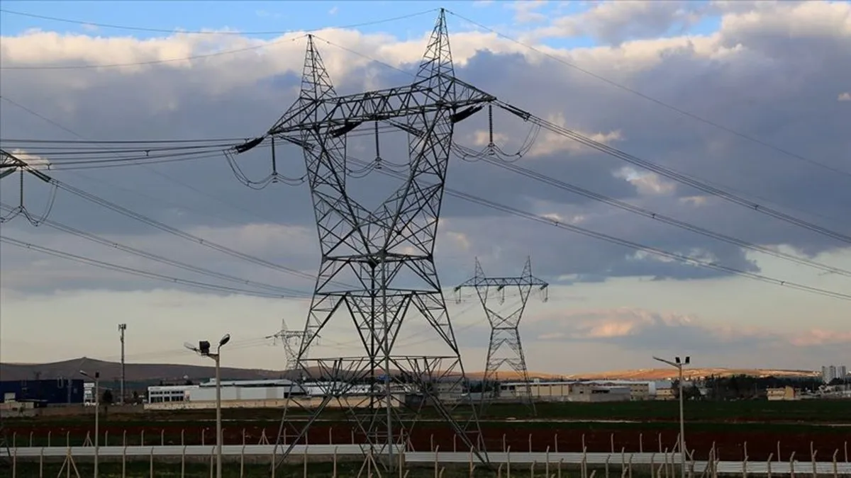 Türkiye'de geçen yıl elektrik üretiminde ve tüketiminde rekor kırıldı ... Türkiye'de geçen yıl elektrik üretiminde ve tüketiminde rekor kırıldı ...