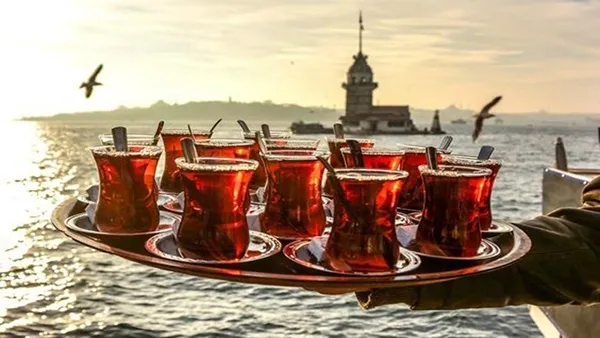İstanbul'un parfümü simit ve çay - Kültür Sanat Haberleri