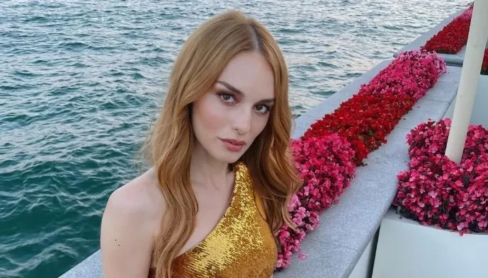 NİLPERİ ŞAHİNKAYA kimdir, kaç yaşında, nereli ve hangi dizi-filmlerde ...