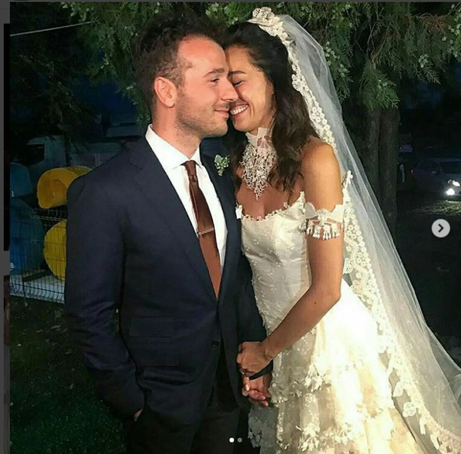 Atakan Koru ile evlenen Azra Akın hamile mi? - Magazin Haberleri