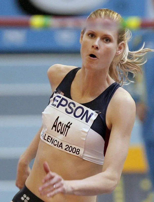 Amy Acuff - Galeri - Spor